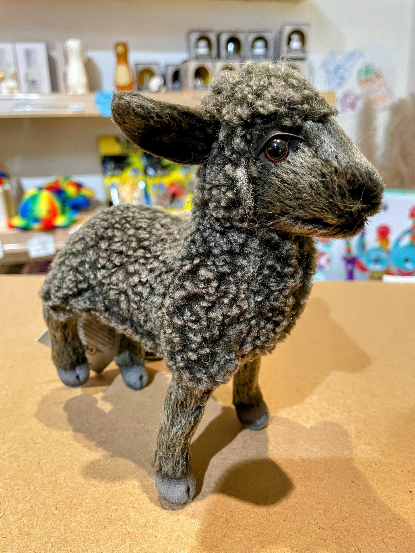 Lamb teddy (black) Hansa Creation – Bamsedyra